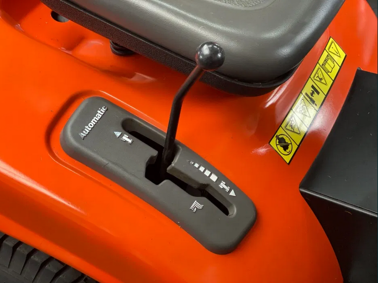 HUSQVARNA CTH 191 / KOHLER 19 KM - trak-tom