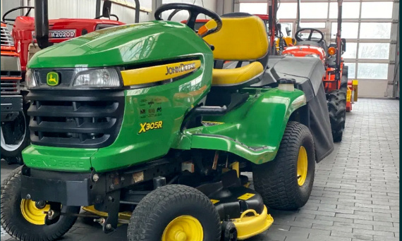 John Deere X305 R / V-TWIN KAWASAKI - trak-tom
